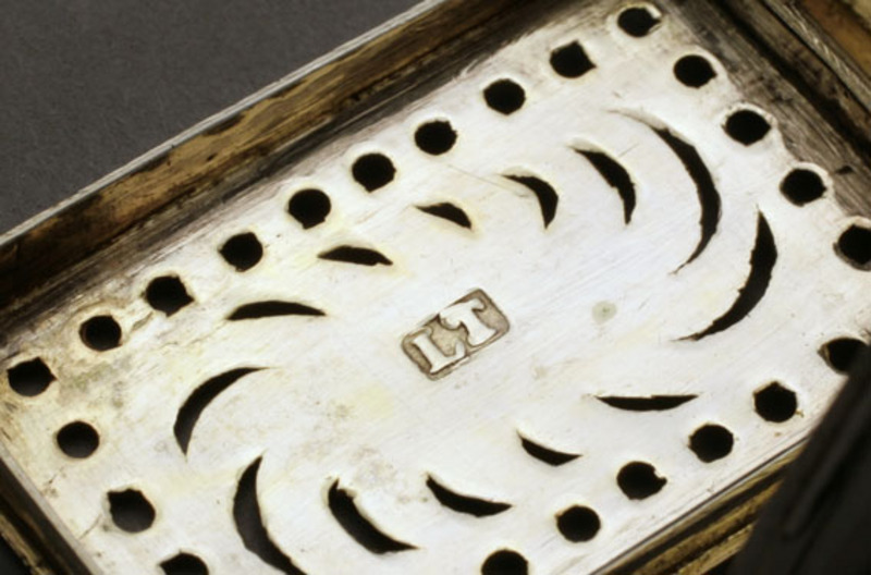 Leopard Antiques Rare Cape Silver Vinaigrette - Twentyman