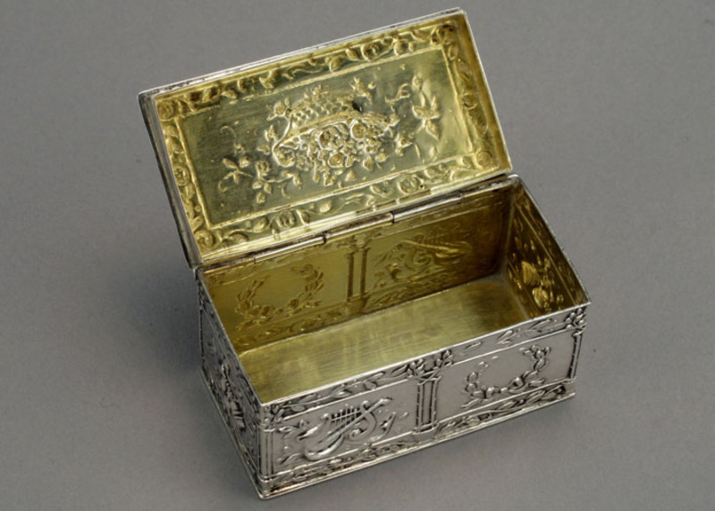 Leopard Antiques Hanau Silver Box - Pseudo Hallmarks, Gebruder Dingeldein