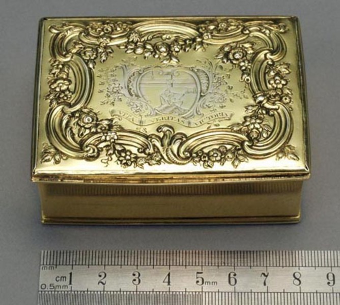 Leopard Antiques Irish Silver Freedom Box - Londonderry