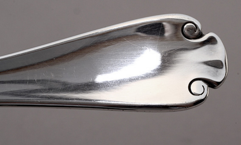 Leopard Antiques Tiffany Sterling Silver Berry Spoon - Flemish Pattern