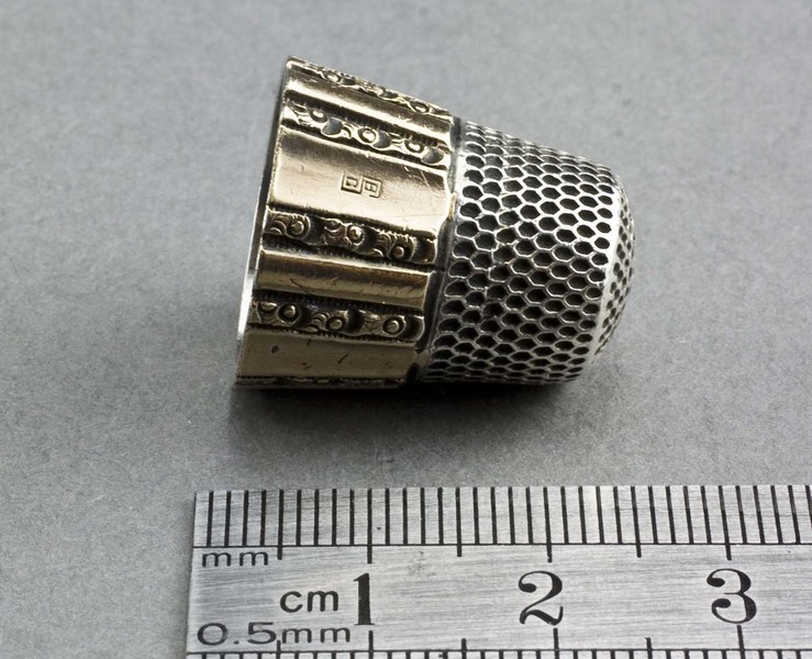 Leopard Antiques Antique Sterling Silver and Gold Thimble - Stern