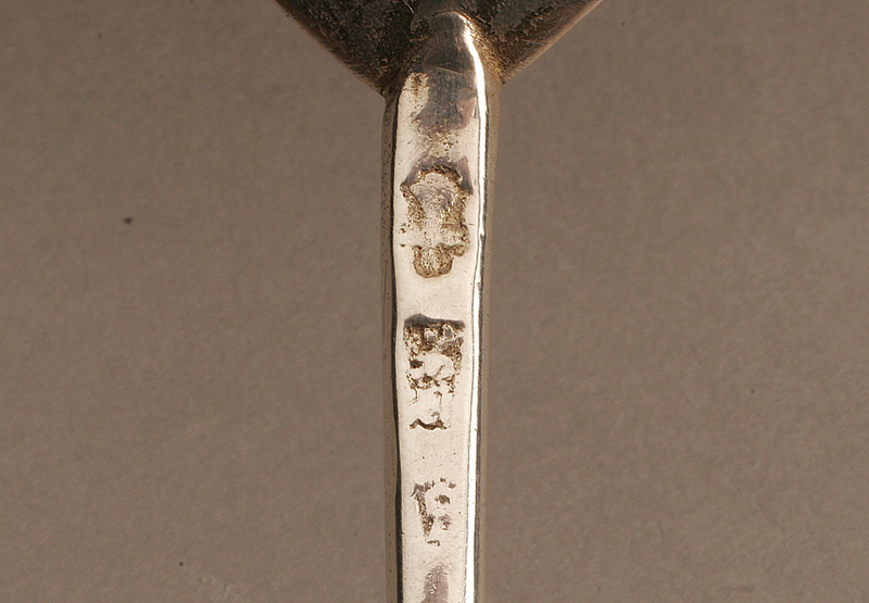 Leopard Antiques Elizabethan Seal Top Silver Spoon