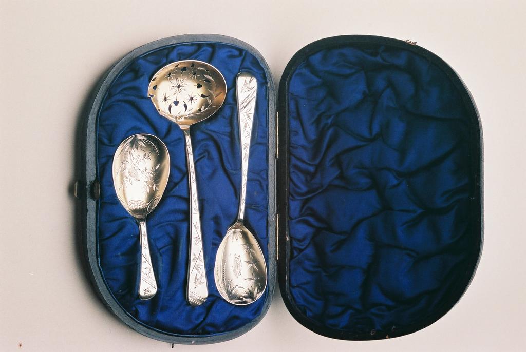 Leopard Antiques Victorian Silver Spoon Set, Caddy, Jam, Sifter ...