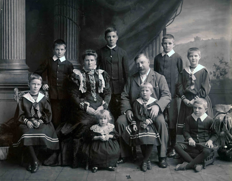 Leopard Antiques Oliff Antique Silver Cigar Case - Honourable Albert ...