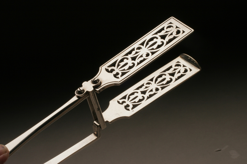 Leopard Antiques Antique Silver Asparagus server