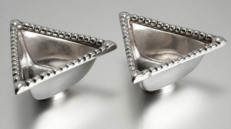 Leopard Antiques Traprain Treasure Sterling Silver Triangular Salt ...