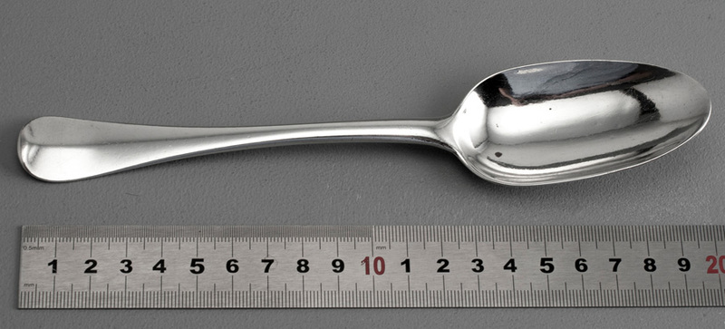 Leopard Antiques Early Georgian Hanoverian Tablespoon - Philip Roker II