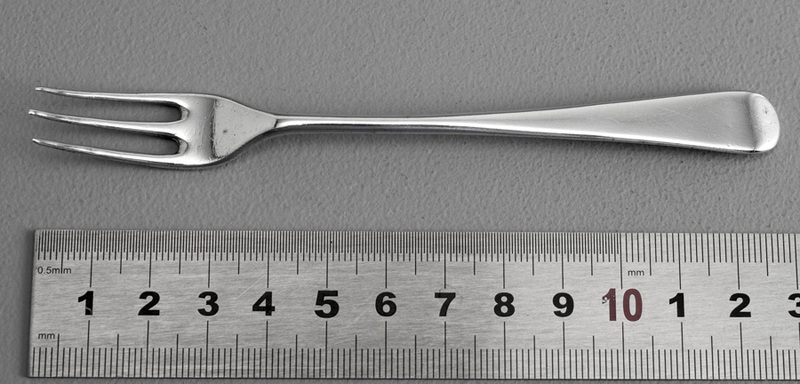 Leopard Antiques Cape Silver Konfyt Fork - Daniel Heinrich Schmidt