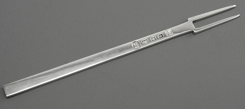 Leopard Antiques Silver 2 Pronged Notched Puritan Fork - Replica of ...