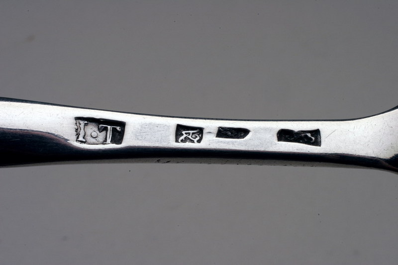 Leopard Antiques George II Antique Silver Marrow Scoop - James Tookey