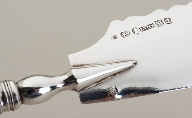 Leopard Antiques Georgian Silver Butterknife with Mother of Pearl ...