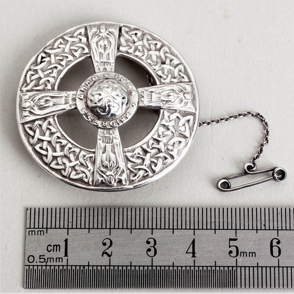Leopard Antiques Iona Silver Prioress Anna Disc & Shield Brooch ...