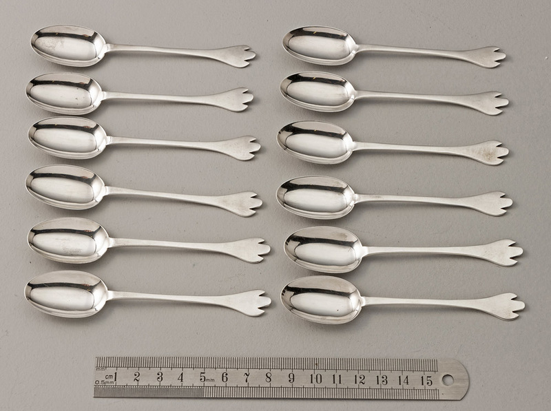 Leopard Antiques Sterling Silver Ribbed Rat Tail Trefid Teaspoons (Set ...