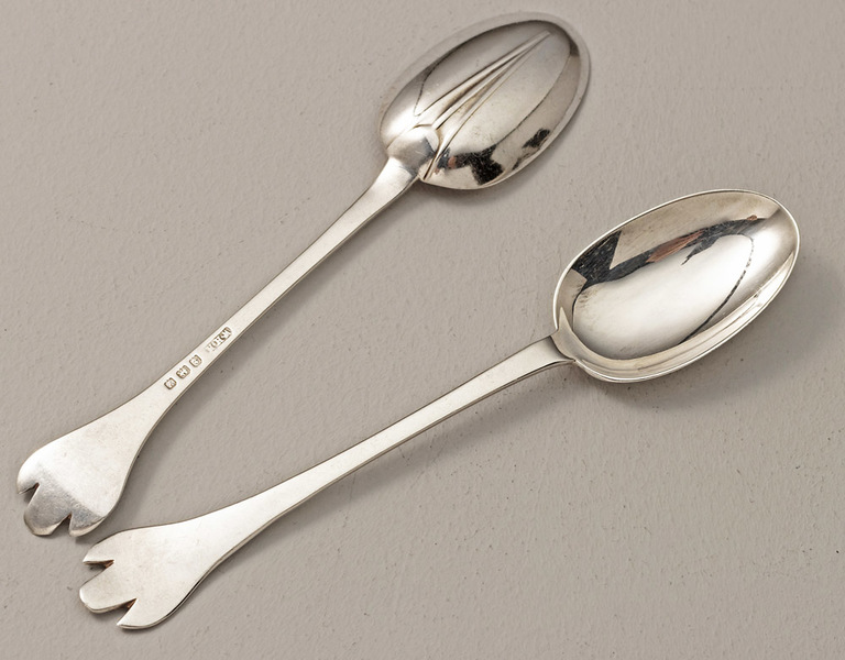 Leopard Antiques Sterling Silver Ribbed Rat Tail Trefid Teaspoons (Set ...