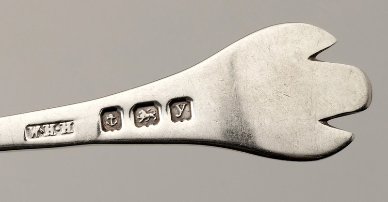 Leopard Antiques Sterling Silver Ribbed Rat Tail Trefid Teaspoons (Set ...