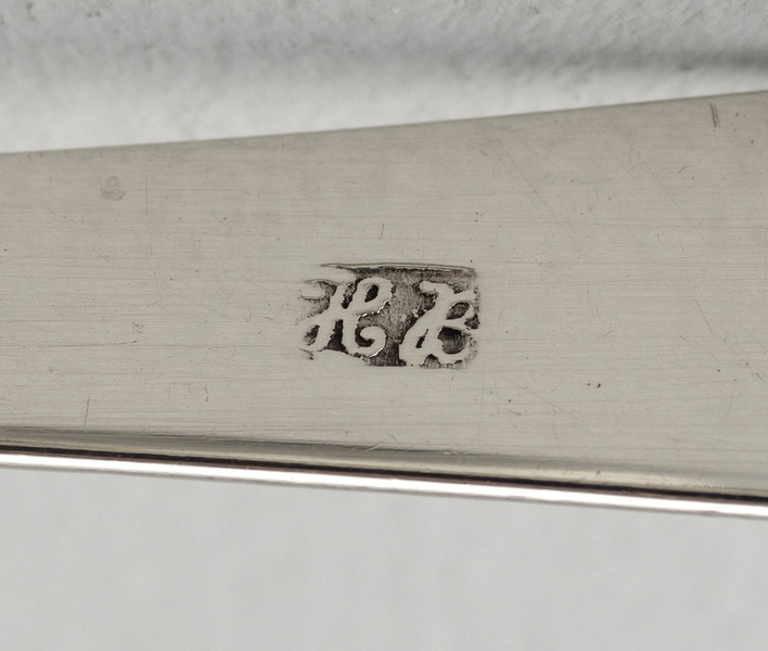 Leopard Antiques Hester Bateman Adam Style Silver Sugar Tongs
