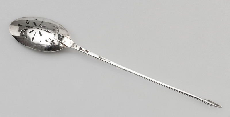 Leopard Antiques Georgian Silver Mote Spoon - Philip Roker