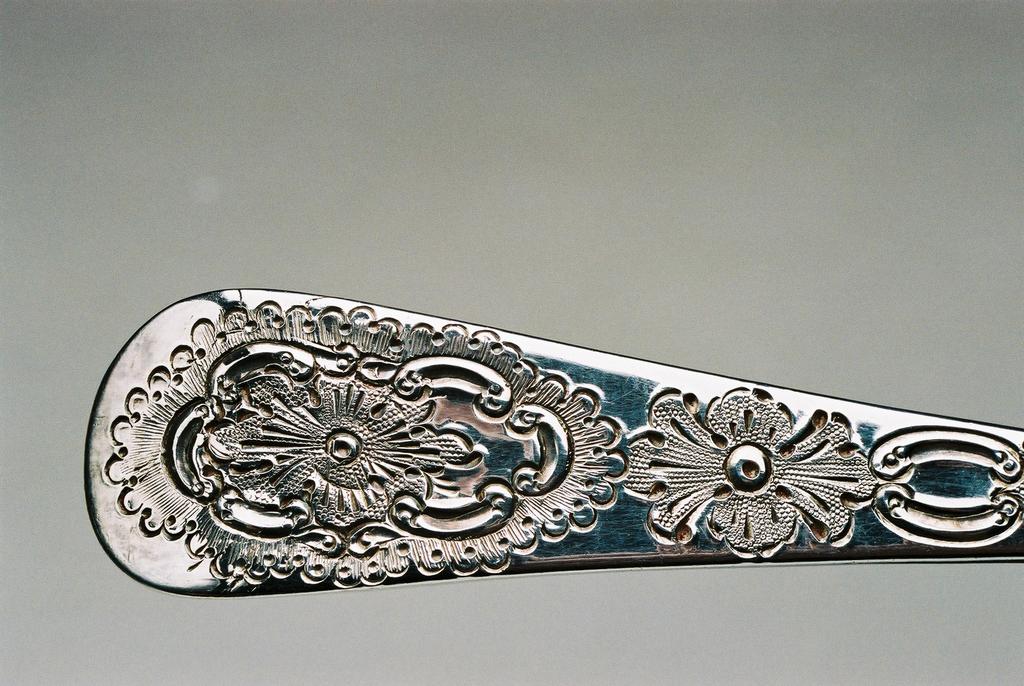 Leopard Antiques Hester Bateman Silver Berryspoons (pair)