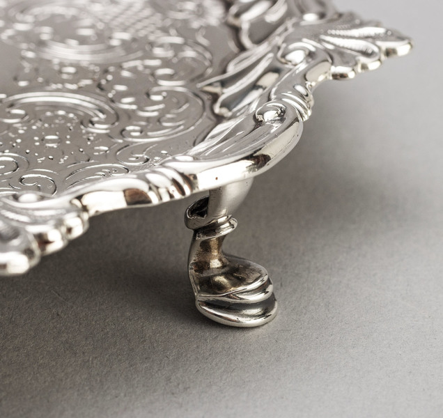 Leopard Antiques George II Silver Salver - Spero Infestis Metuo ...