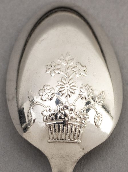 Leopard Antiques Sterling Silver Fancy Back (Picture Back) Teaspoons ...
